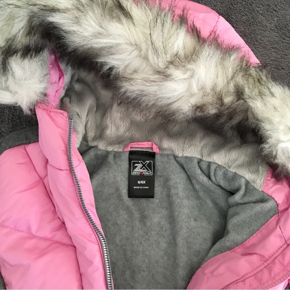 ZeroXposur | Jackets & Coats | Nwt Zeroxposur Winter Coat With Faux Fur ...